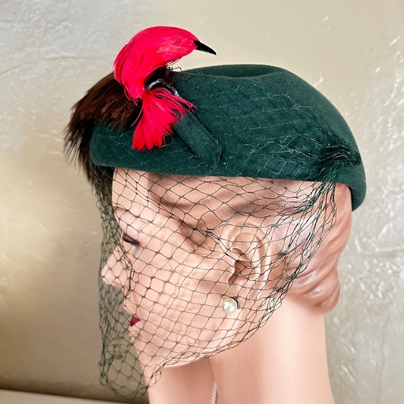 GLENOVER | Accessories | Elegant 94s Green Felt Hat With Redblack ...
